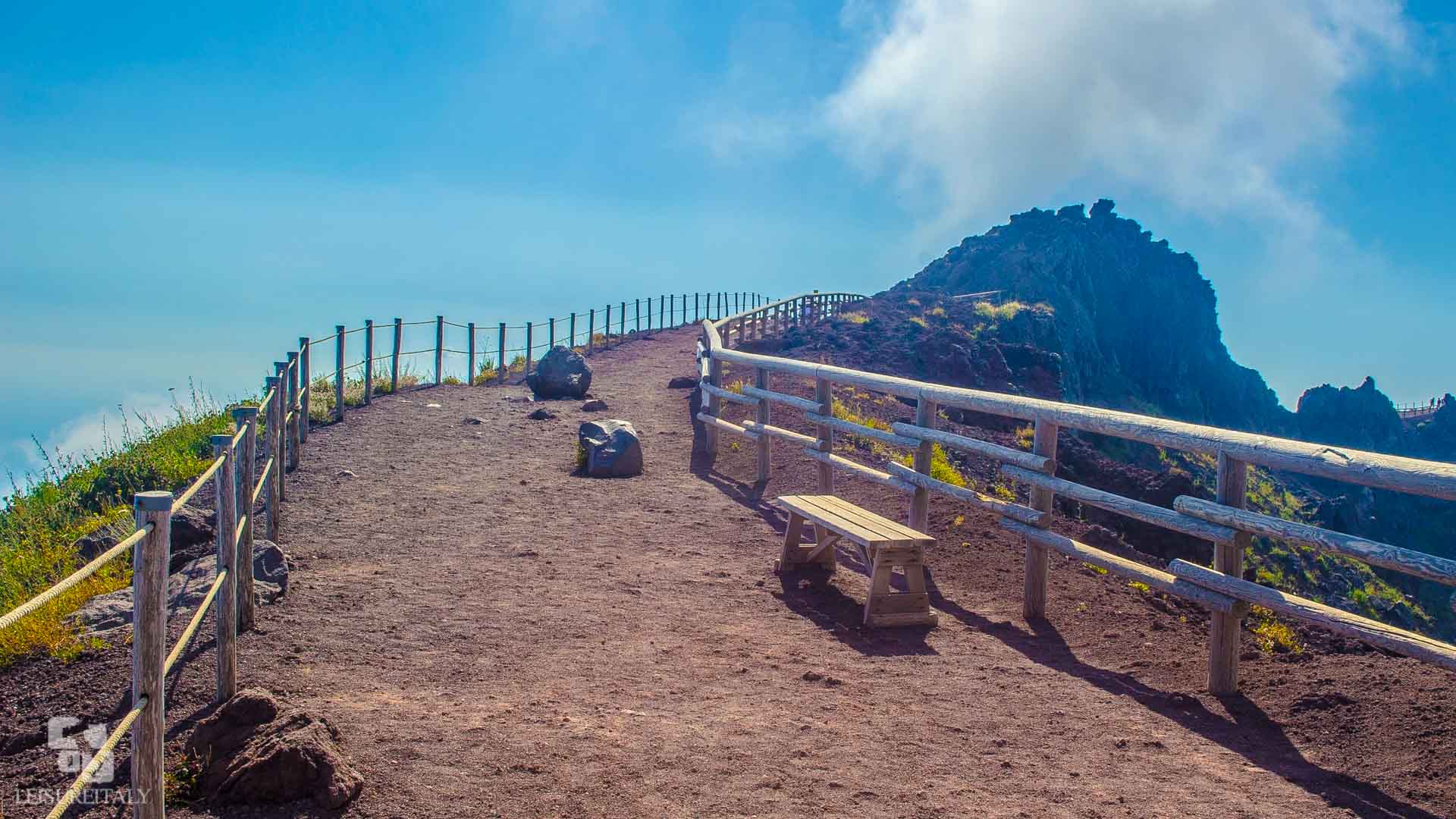 Pompeii and Mount Vesuvius Day Tour - Leisure Italy